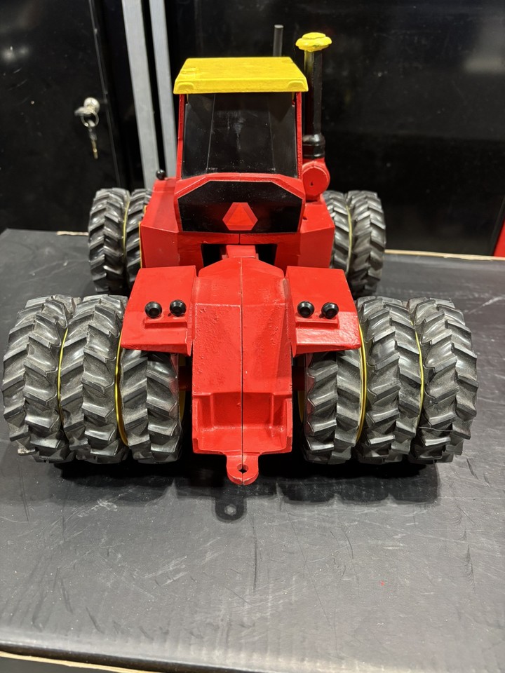 Versatile 1150 TRACTOR 1/16th Cab 4WD Articulating TriplesAround ...