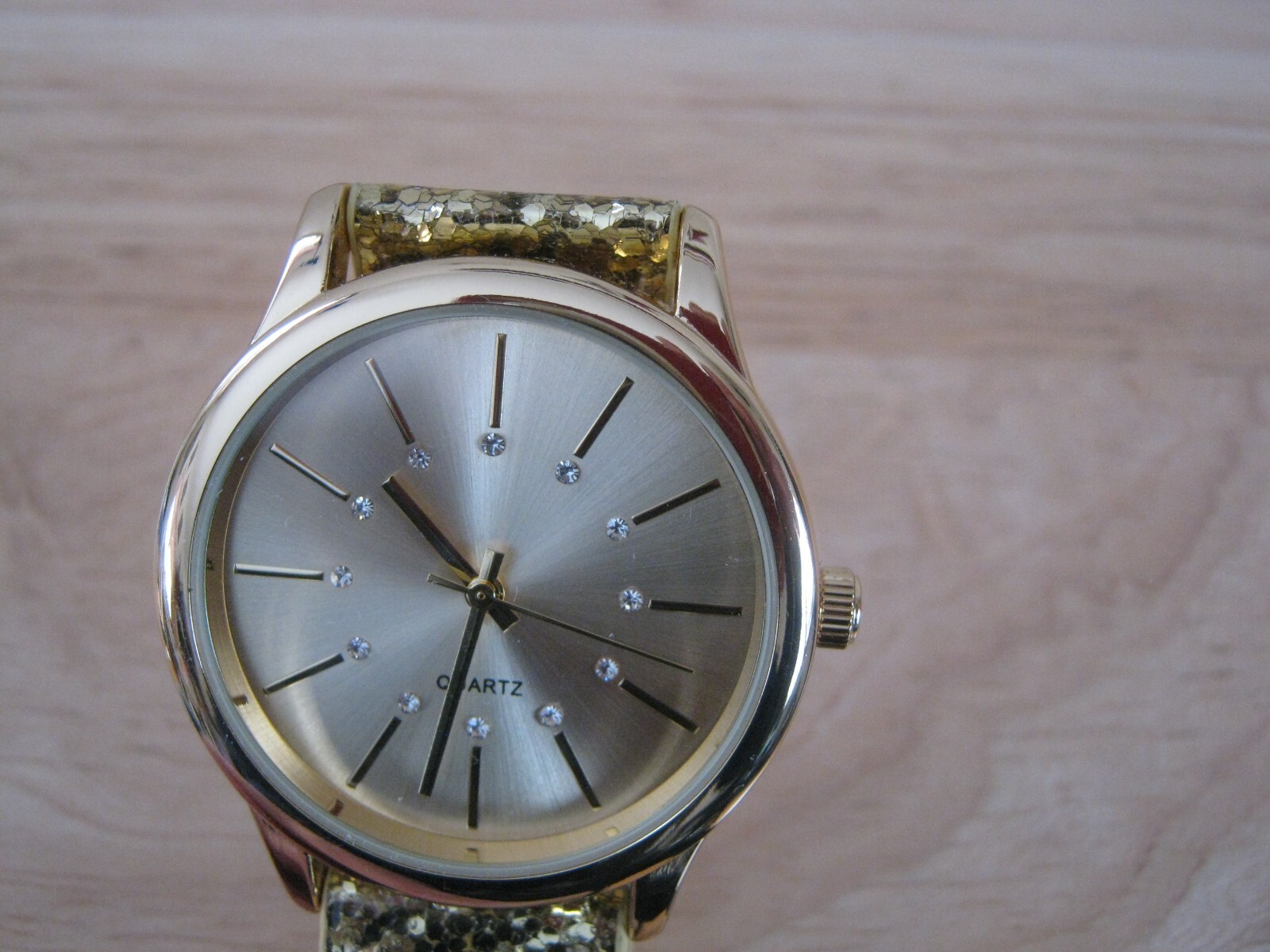 Avon Signature Collection Ladies' Watch Gold Glitter Sparkle Strap | eBay