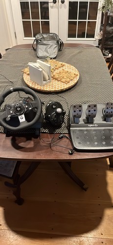 Logitech G920 Racing Wheel, Pedals and Shifter Bundle for Xbox X|S One ...