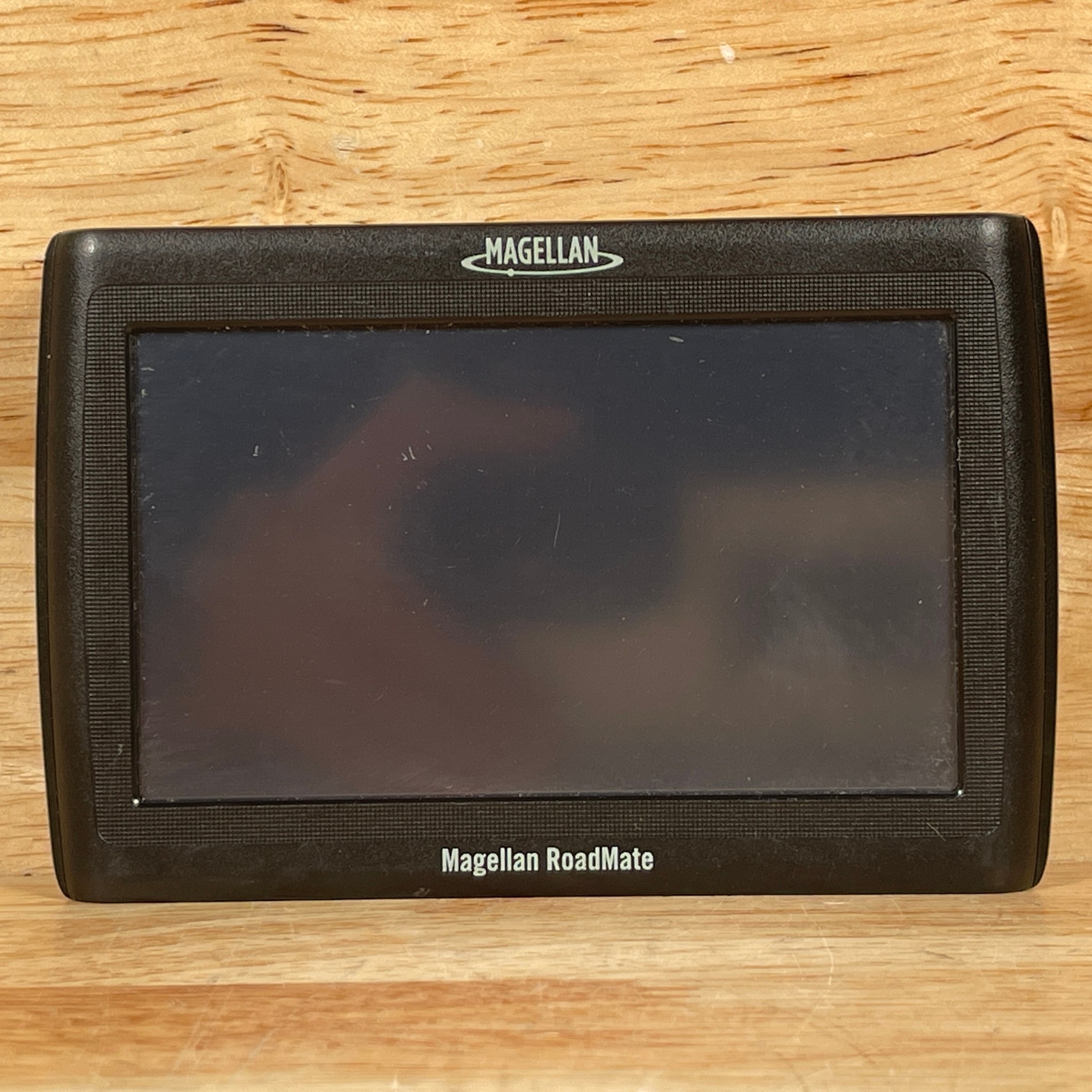 Magellan RoadMate 1424 Black 4.3" LCD Touchscreen Portable GPS ...