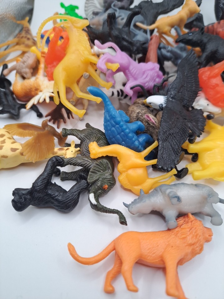 Vintage Multicolor Plastic Wild Animal Figure Lot of 14.4oz Plastic ...