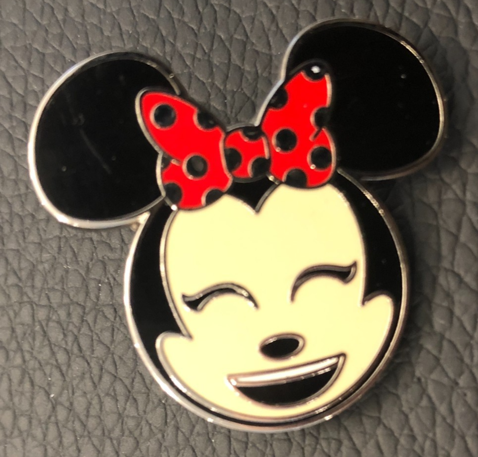 Disney pin 122050 Emoji Blitz Minnie Mouse Grin Smile closed eyes polka ...