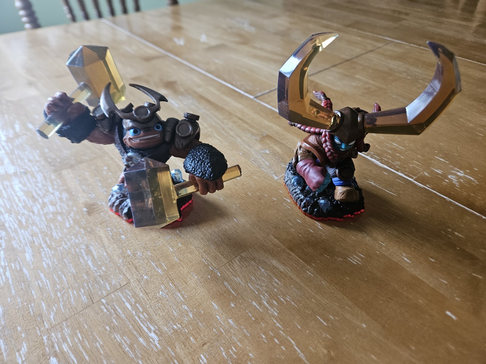 Skylanders Trap Team Earth Trap Master Lot Wallop & Head Rush | eBay