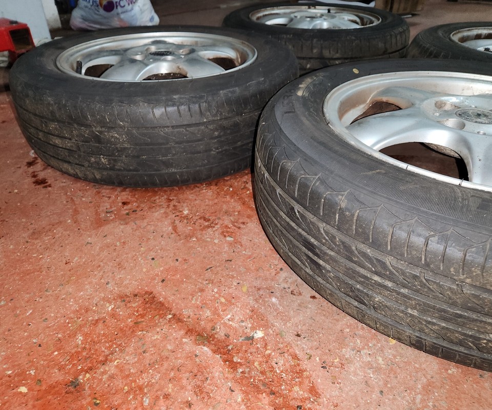 Genuine Mini 15" 5 Spoke Alloy Wheel Set of 4 With Tyres - R100 R55 R56 ...