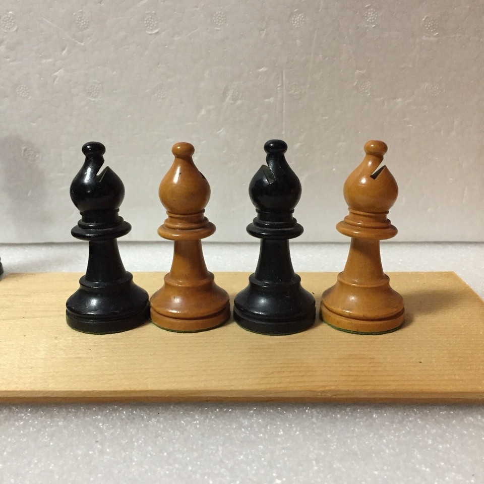 VINTAGE LARDY E.S. LOWE CHESS SET WITH BOX 3 3/4" KING TOURNAMENT ...