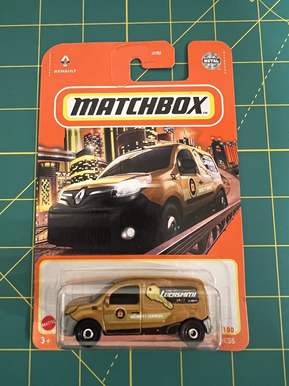 2021 MATCHBOX 2018 RENAULT KANGOO EXPRESS ALL PURPOSE VAN METALFLAKE ...