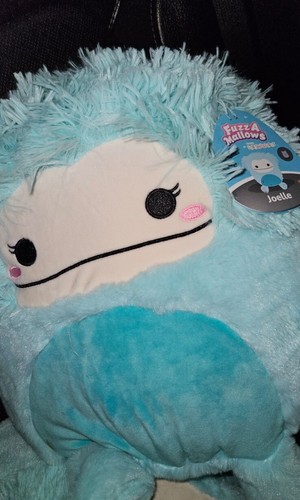 NWT Squishmallow 12” JOELLE Fuzzamallow Teal Big Foot Yeti Fuzz-a ...