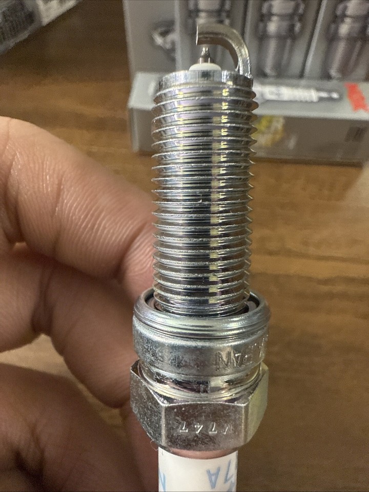 4-Pack of REAL Genuine NGK 4288 Laser Platinum Premium Spark Plugs ...