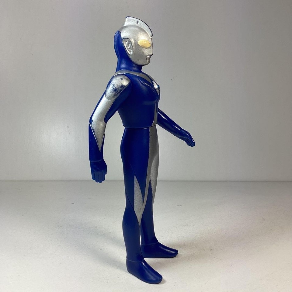 Ultra Hero Series No. 16 Ultraman Cosmos (Luna Mode) | eBay