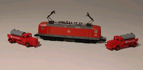 Z Scale Marklin E-Lok Locomotive German Passenger Train DB 143 239 Set ...