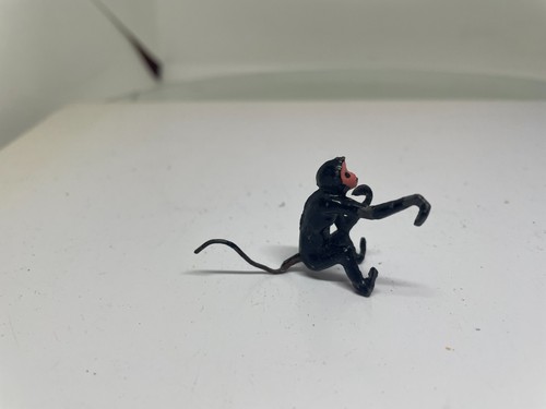 Britains Ltd Monkey with Tail - Reaching - Vintage Lead Figure | eBay ...