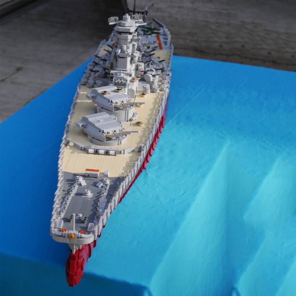 MOC IJN Yamato Battleship 1:200 Scale Historical Warship Model 8717 Pcs ...
