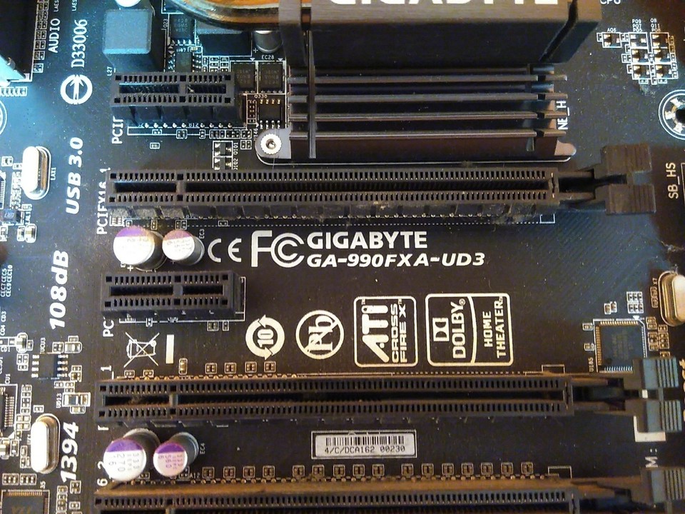 Gigabyte GA-990FXA-UD3 ATX Motherboard AMD FX-8350 4GHz 8GB 0HD No ...