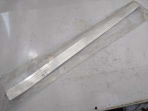 MERCEDES W221 DOOR SILL TRIM 2216800335 GENUINE (BE) | eBay