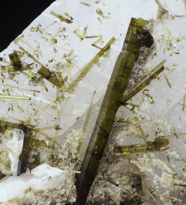 TOURMALINE - VERDELITE nice crystal on ALBITE !! BRAZIL /ai667 | eBay