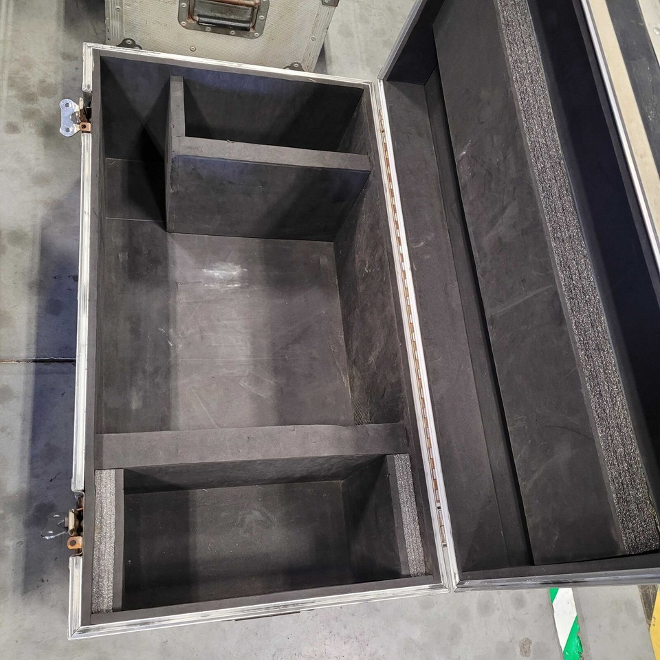 Flight Case With Custom Foam Inserts | eBay