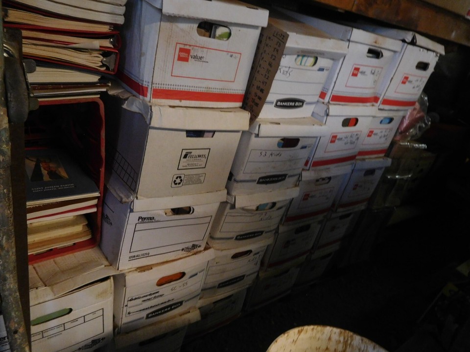 ~ Hugenormous 2000 Re-Sale Book Books Lot Pallet ~ | eBay