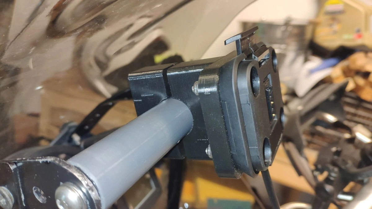 Touratech Locking GPS Mount: Garmin Zumo XT, 48% OFF