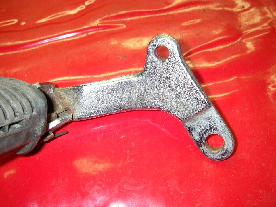 Davanti SX Pedana Raste Poggia Piedi Repose Piede Poggiapiedi Suzuki GS ...