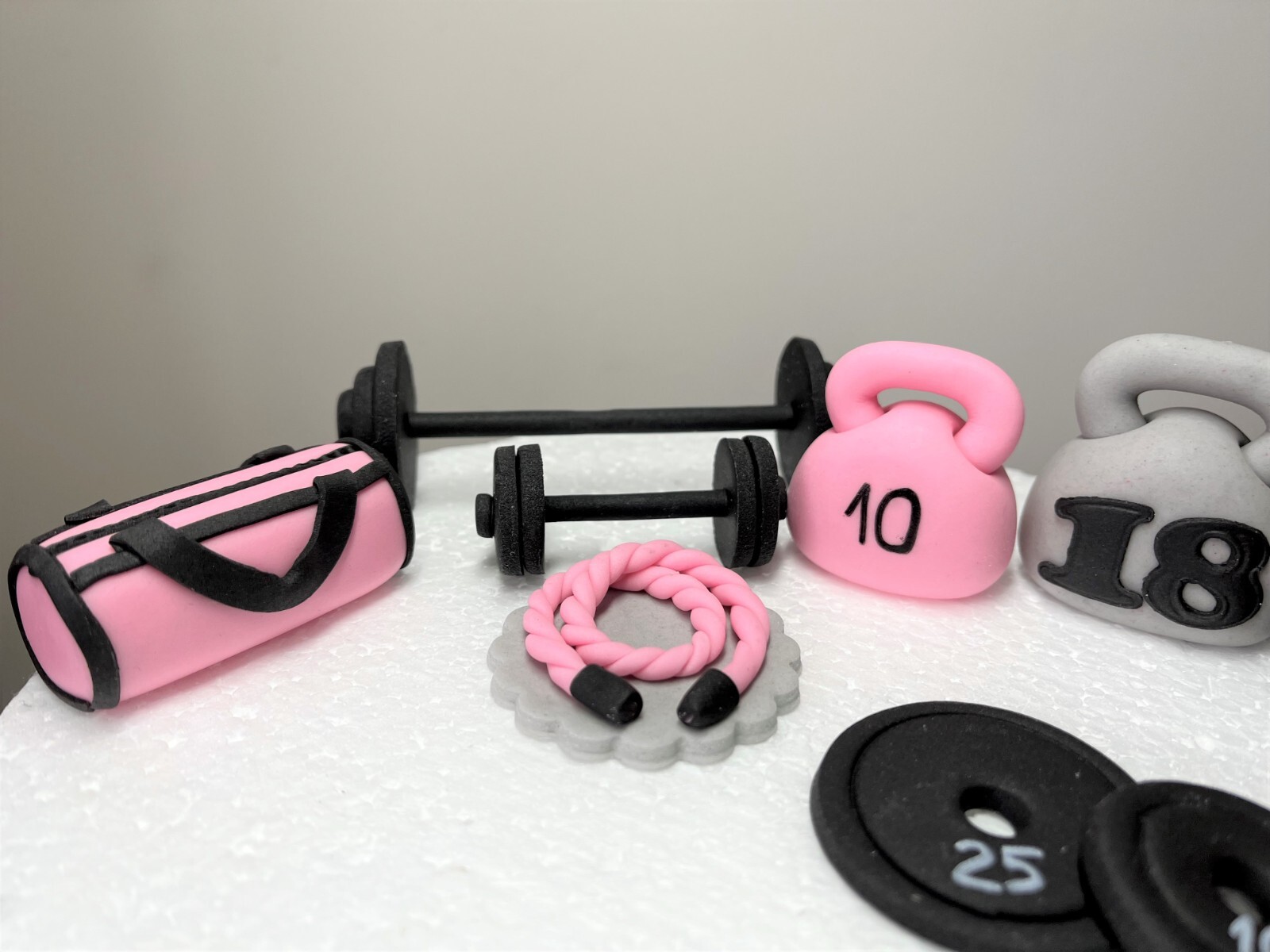Fondant edible gym cake toppers set. Handmade sport themed cake ...
