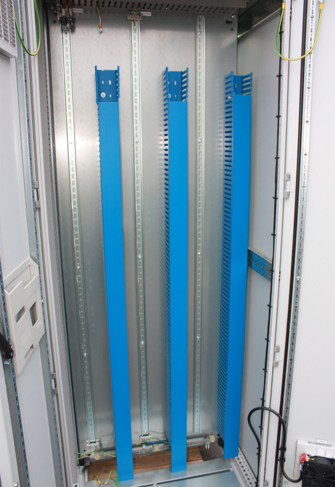 Emerson DCS Cabinet double sided 4 chamber 8 door electrical marshaling ...