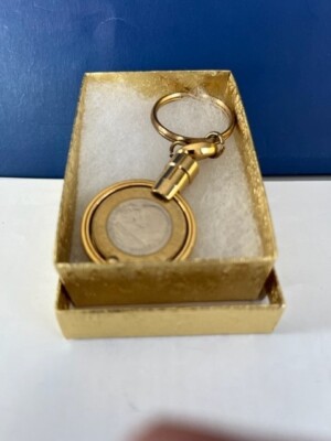 Vintage Vatican Pope Paul II L1000 Key Chain Gold Tone Blessed by Pope ...