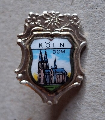SOUVENIR HAT BADGE or LAPEL PIN -KOLN Cologne GERMANY - CATHEDRAL ...