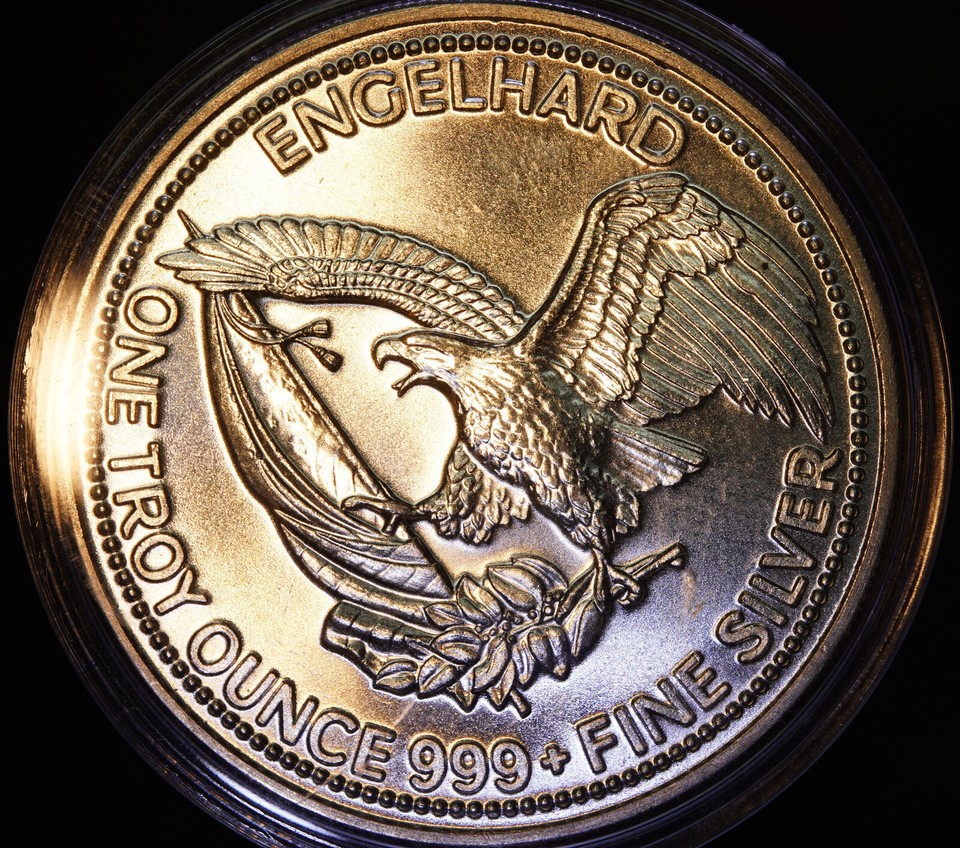 1985 or 1986 Englehard American Prospector 1oz 999 FINE Silver round ...