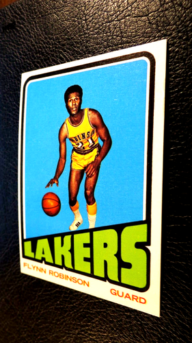 1972 TOPPS BASKETBALL SET #104 Flynn Robinson, Los Angeles Lakers ...