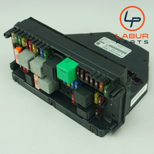 +C1590 W212 W218 MERCEDES 10-18 E CLS SLK CLASS FRONT SAM MODULE FUSE ...