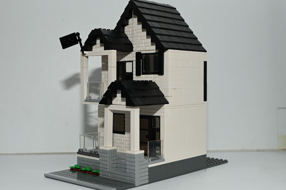 Brick House White Masonry Modular City Custom Model Built compatible ...