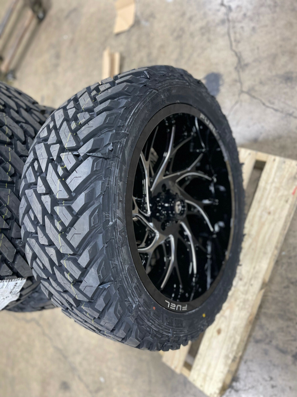 5) 22x10 Fuel D741 Runner Black Wheels Rims 33" MT Tires 6X5.5 2021 ...