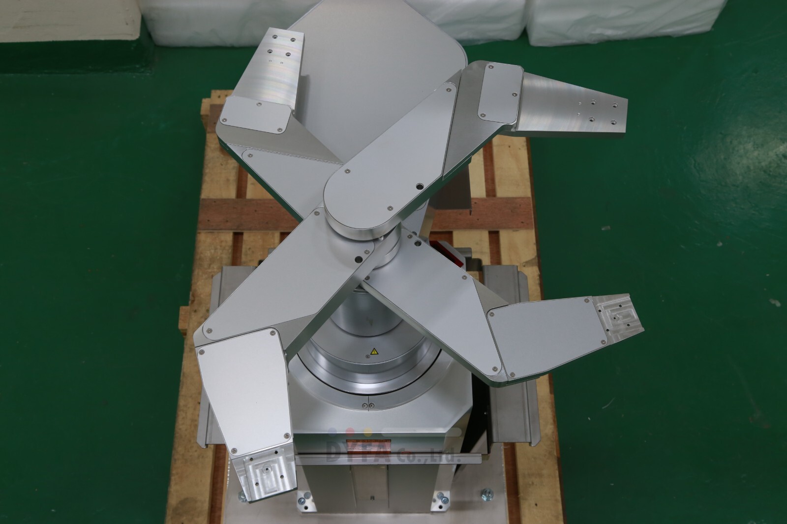 SANKYO WAFER ROBOT NNB SC5000-EX2-1001 & ROBOT SR8262PSK03 SEM-I-1465 ...