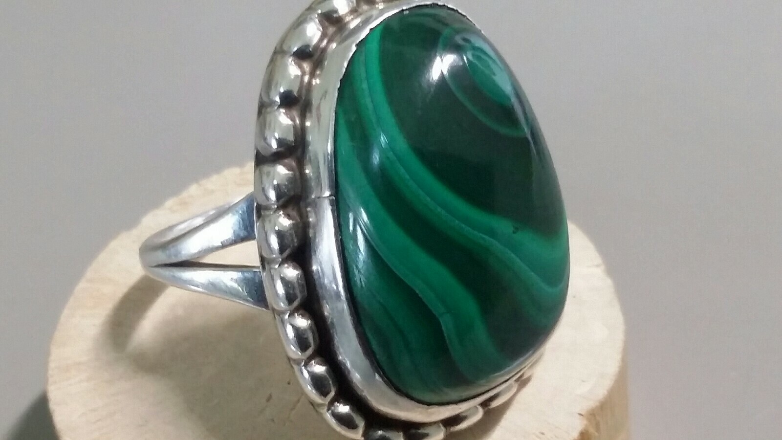 VINTAGE ERNIE NORTHRUP JR. HOPI ARTIST MALACHITE RING… - Gem