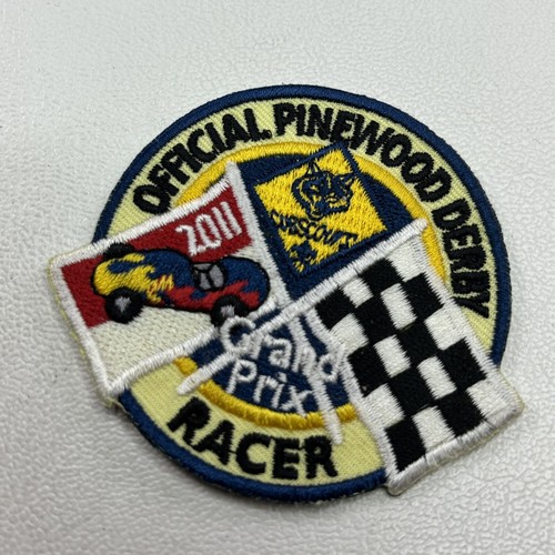 Cub Scouts OFFICIAL PINEWOOD DERBY RACER 2011 Patch Checkered Flags ...
