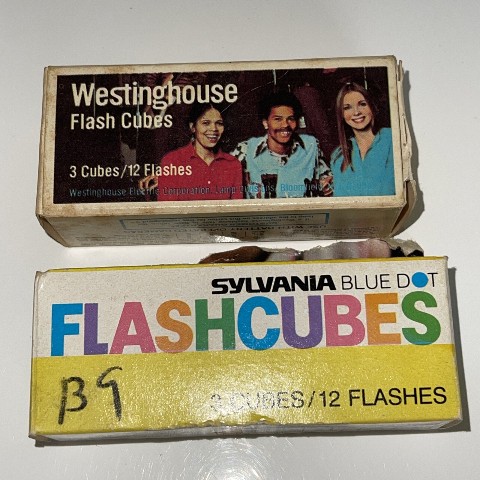 Westinghouse Flash Cubes (2 Cubes)/Sylvania Flashcubes (3 Cubes ...