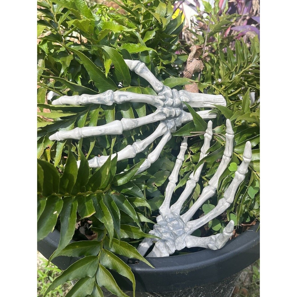 2pc Skeleton Hands Halloween Decoration Small Skeleton Hands Halloween ...