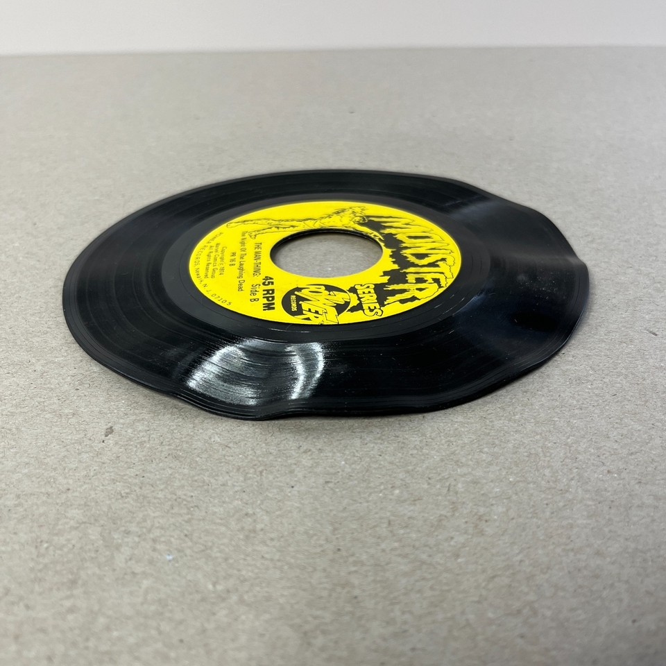 Man-Thing Night of the Laughing Dead Marvel Comic and Record Set & 45 ...