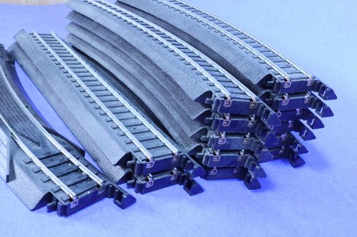Lot of 14 Life-Like HO Scale Black Power-Lok Tracks | eBay