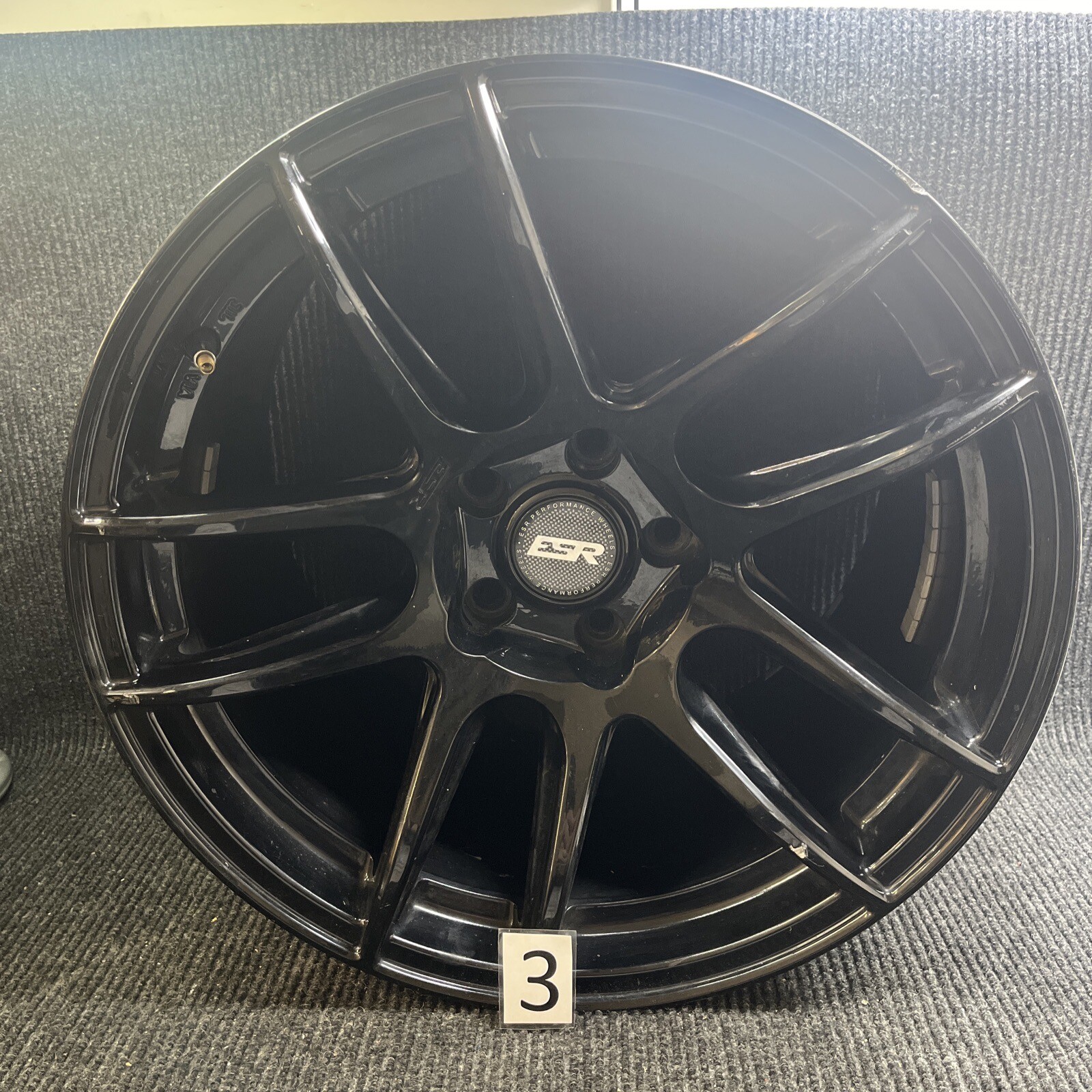 🔥🔥🔥ESR CS8 18x10.5 5x120 +22offset Black Rim With Center Cap | eBay