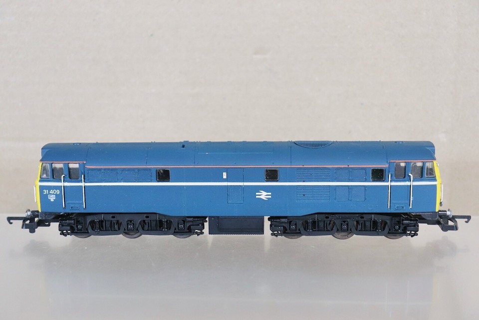 LIMA 204687 RE PAINTED DETAILED BR BLUE CLASS 31 DIESEL LOCOMOTIVE ...