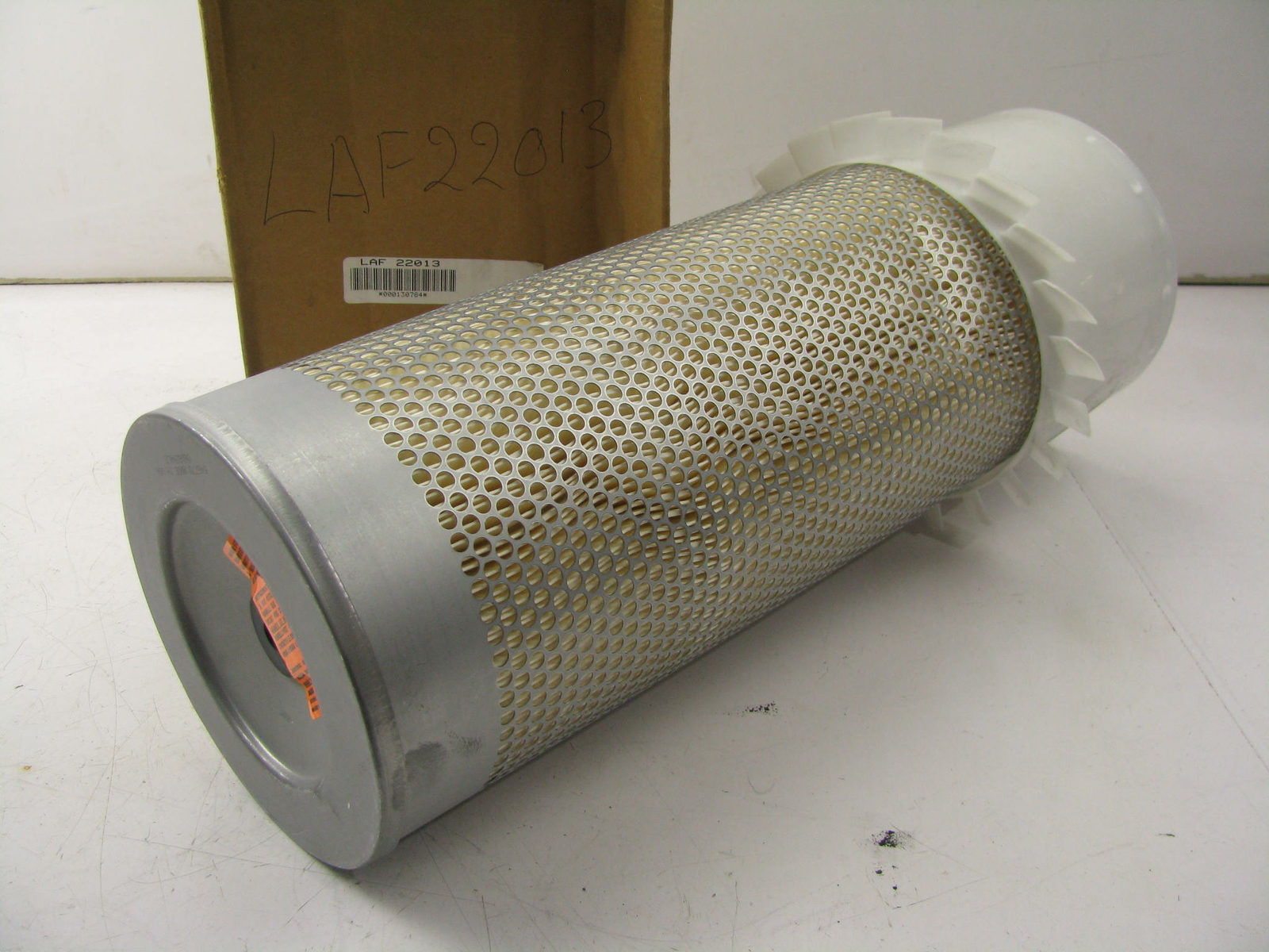 DONALDSON P533233 - Air filter cross reference