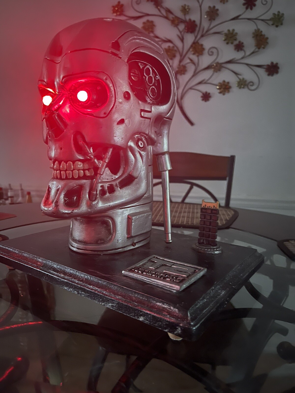 TERMINATOR T 800 head red eyes vinyl | eBay