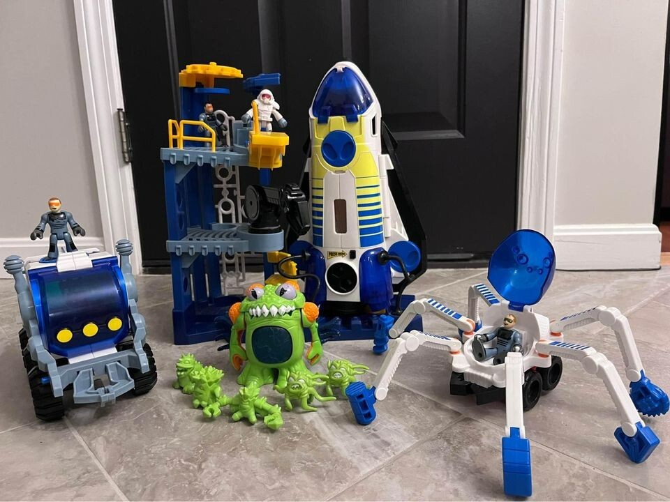 Imaginext Space Shuttle Playset