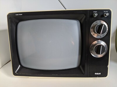Vintage RCA AFC 120Y DIAL TV Solid State Television White B&W Retro ...