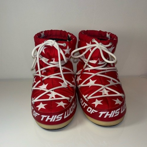 Moon Boots sz 7 / 7.5 Red White Star Ankle Boots iconic apres ...