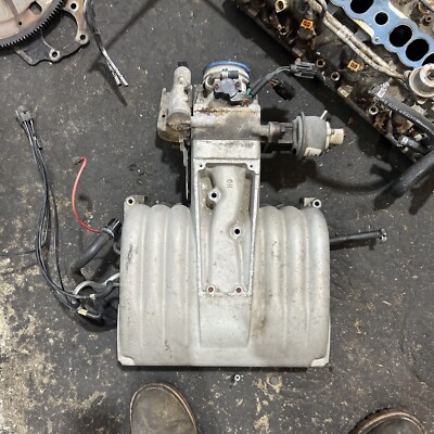 FORD EF EL NF NL XR8 V8 INTAKE MANIFOLD TOP & BOTTOM | eBay Australia