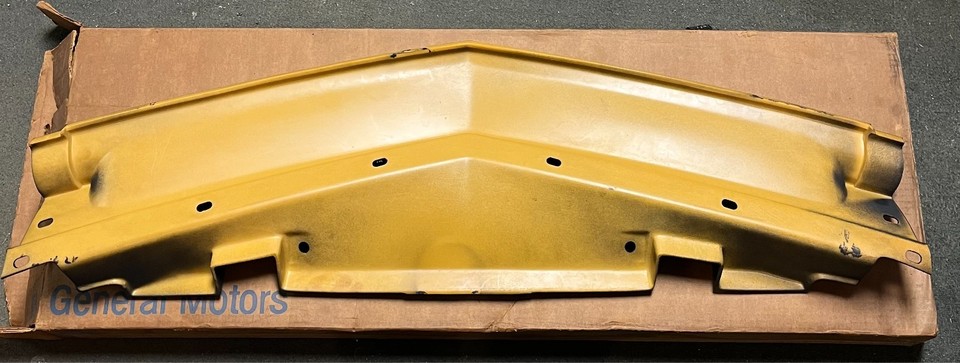 Corvette Indy Pace Car front spoiler (Center) - 1978-79 - NOS - GM ...