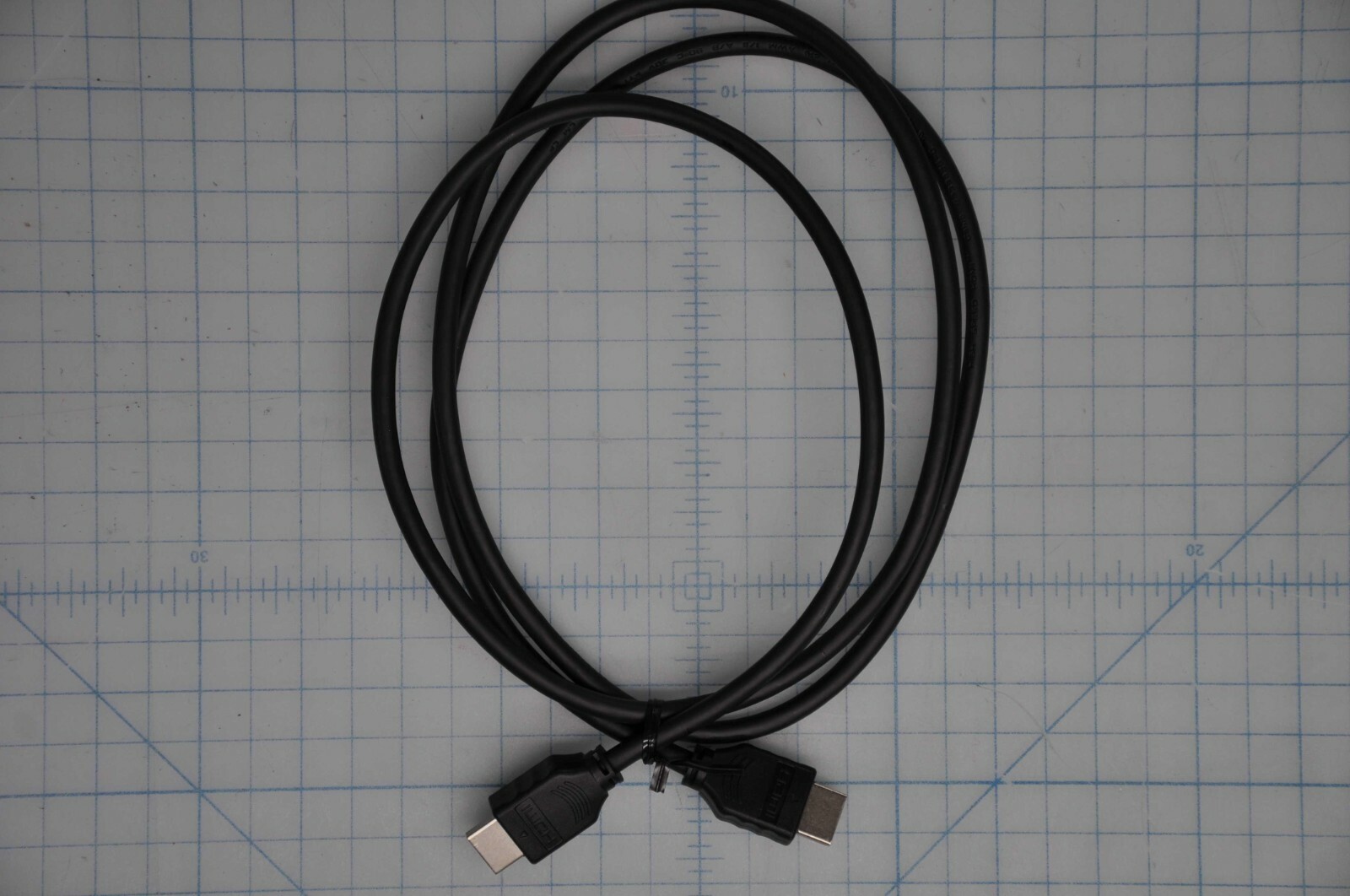 Genuine Lenovo ThinkVision X24 HDMI to HDMI Cable 1.8m ROHS 00PC030 | eBay