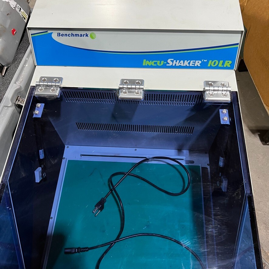 Benchmark Incu-Shaker 10LR - Pre Owned, Excellent Condition, Shaking ...